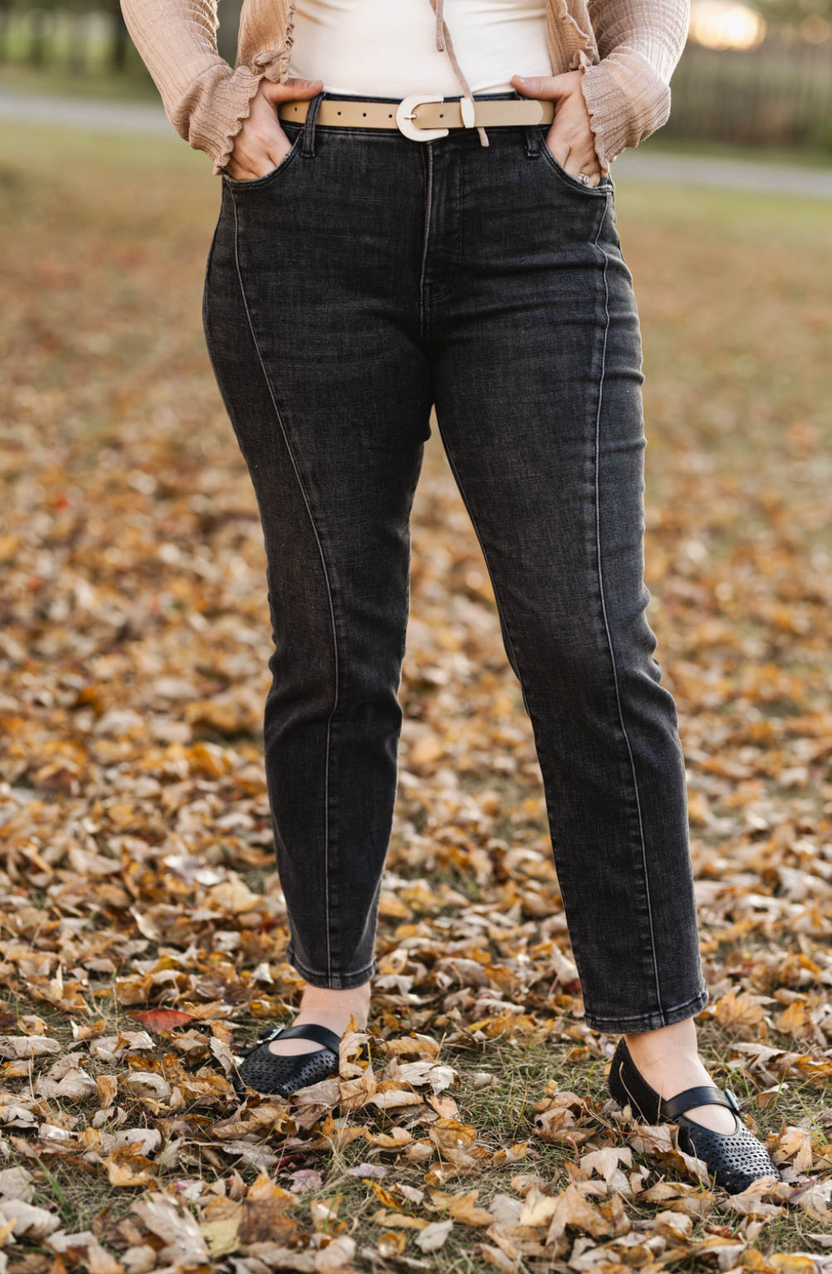 Bottoms – Nora Gray