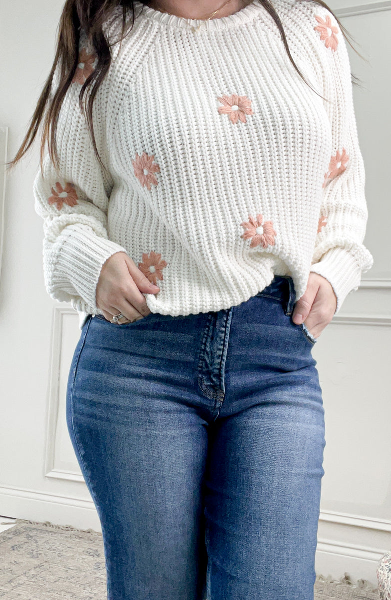 Stitched Flower Details Chunky Knit Sweater – Nora Gray